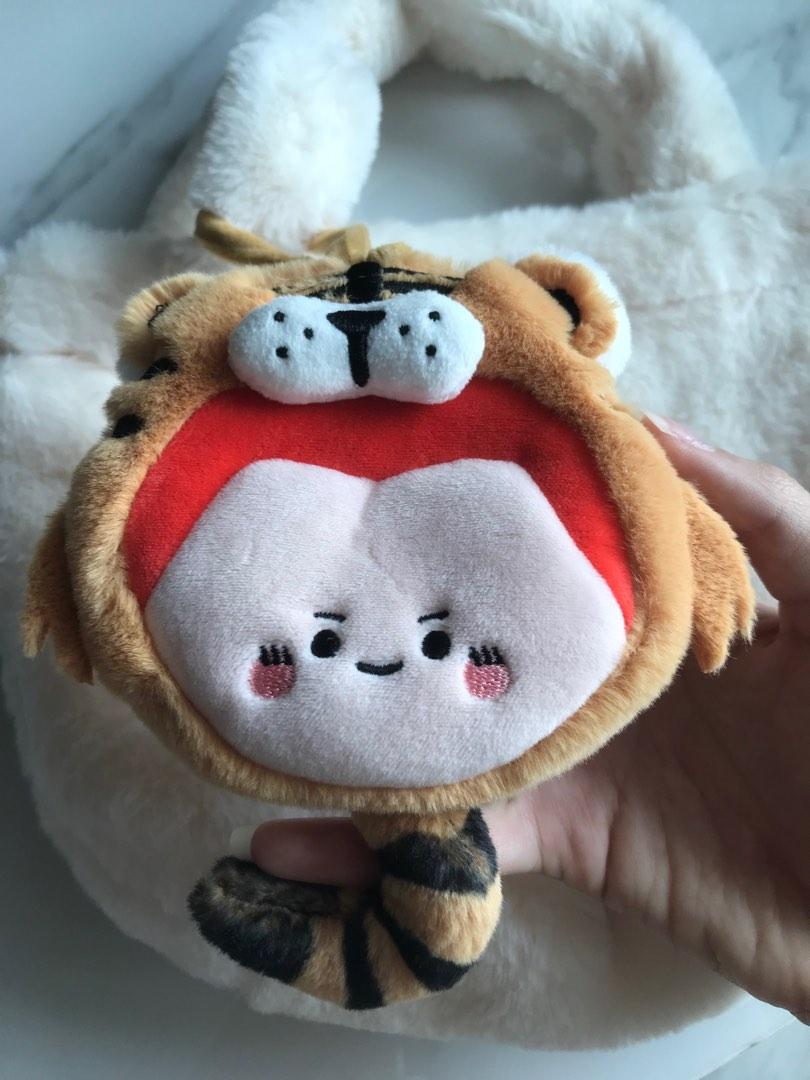 Hai Di Lao limited edition fury bag + tiger coin pouch, Women's Fashion ...