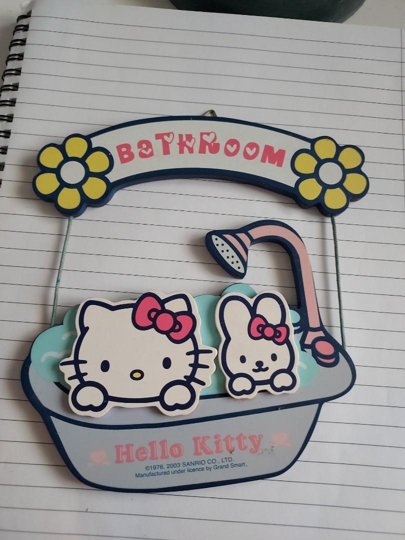 hello kitty door sign, 興趣及遊戲, 玩具 & 遊戲類 - Carousell