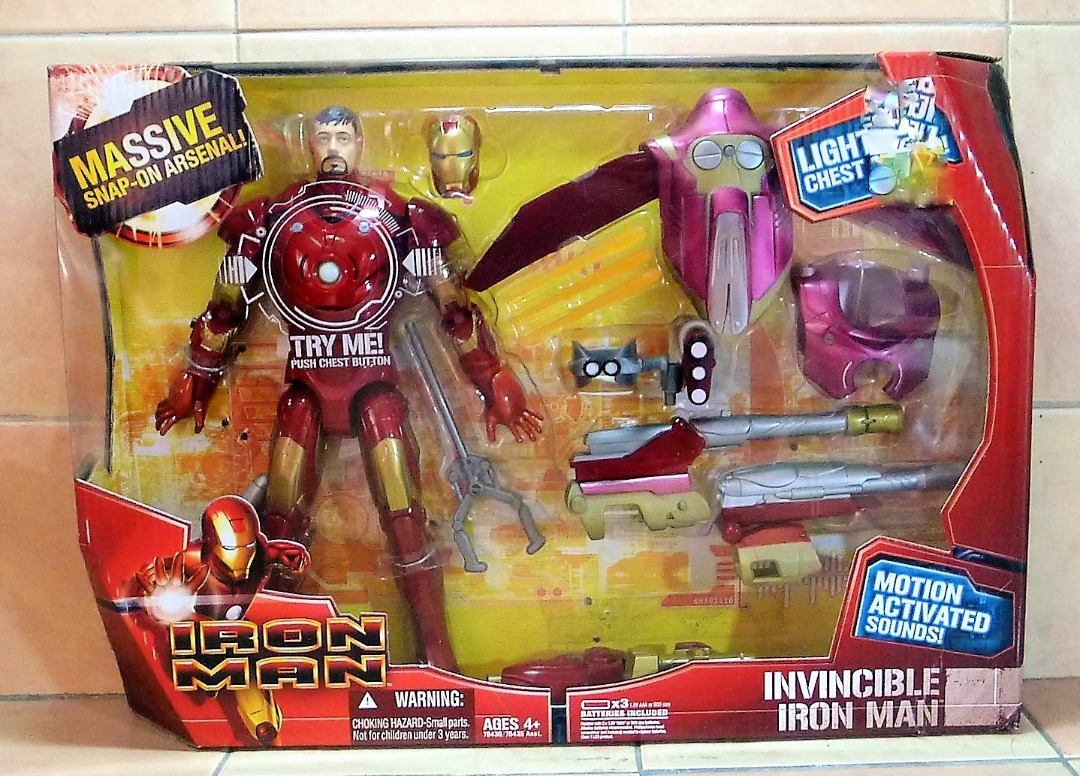 INVINCIBLE IRON MAN - Marvel Massive Snap-On Arsenal Series Playset ...