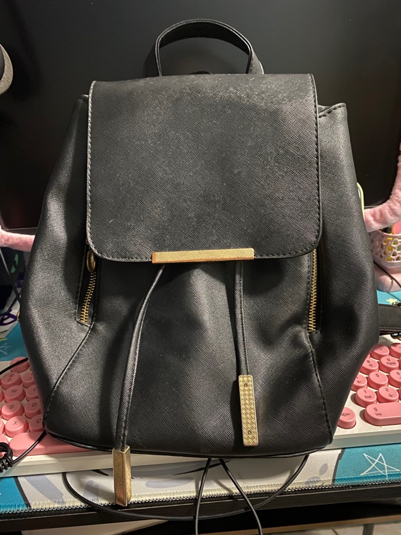 Leather backpack, Women's Fashion, Bags & Wallets, Backpacks on Carousell