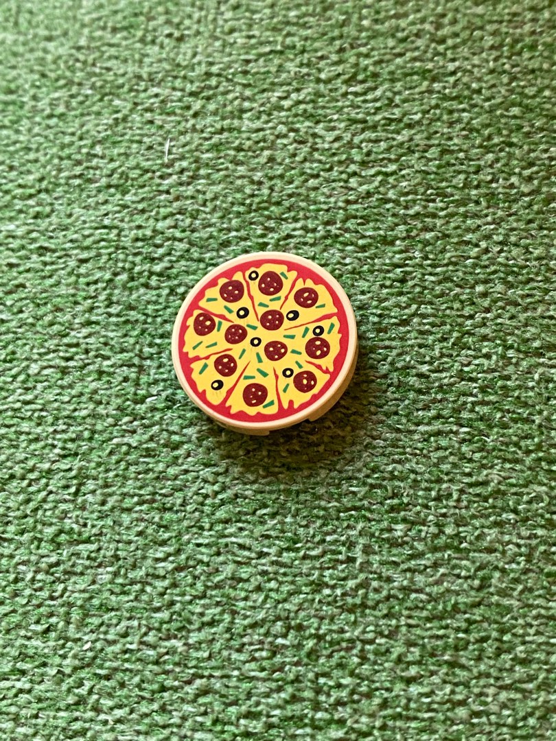Lego Pizza tile, Hobbies & Toys, Toys & Games on Carousell