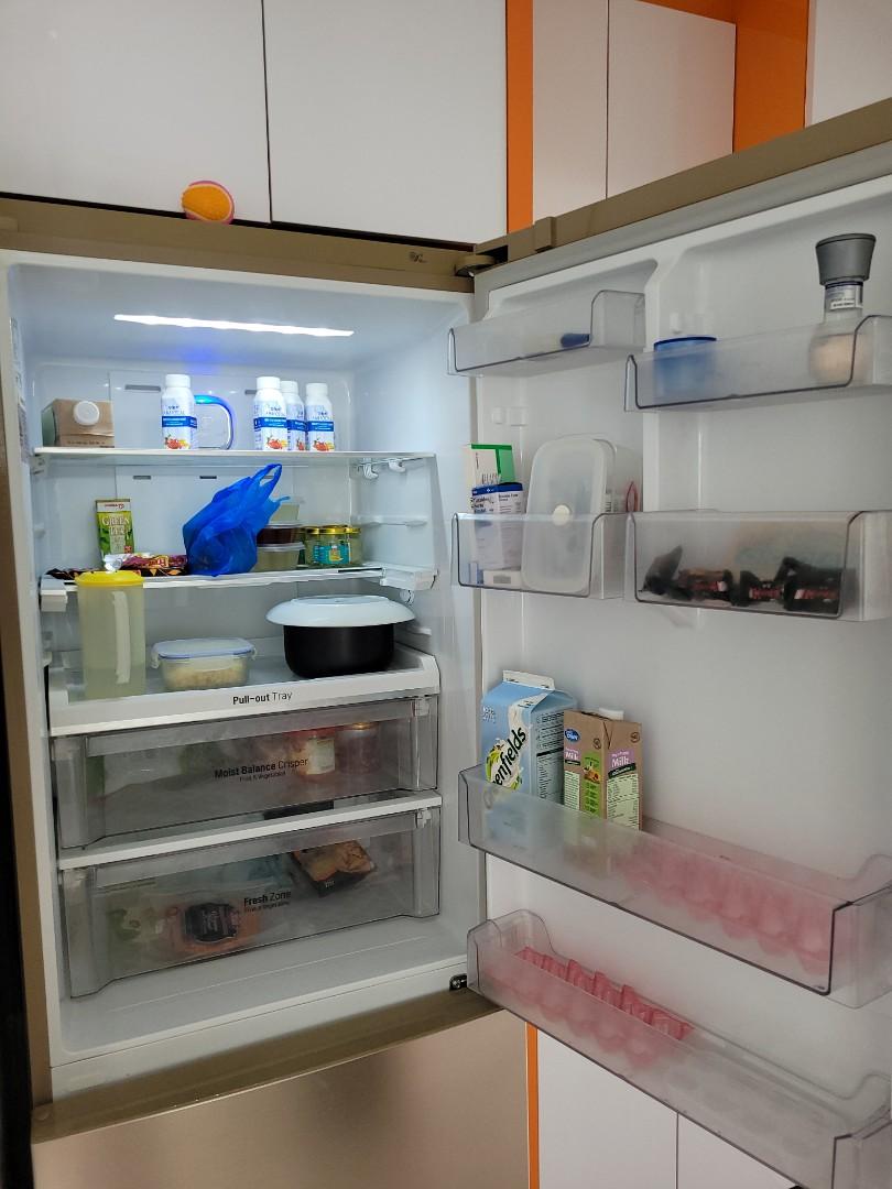 LG gold fridge, TV & Home Appliances, Kitchen Appliances, Refrigerators ...