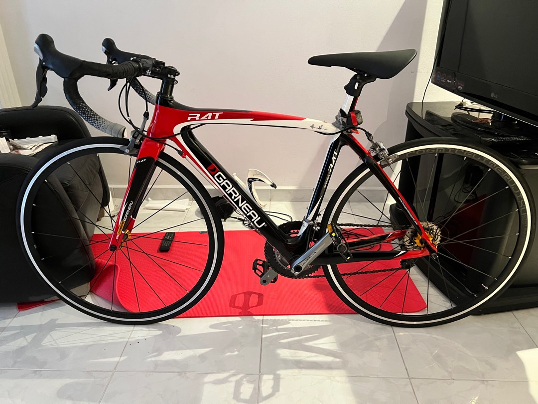 Louis Garneau Carbon made in Japan road bike, Sports Equipment ...