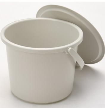 MUJI Polypropylene Bucket / With Lid (FC0856), Furniture & Home Living ...
