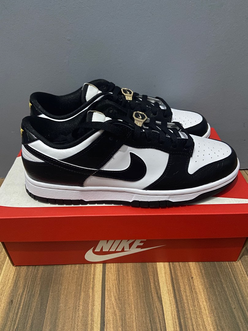 Nike Dunk Low World Champ, Men's Fashion, Footwear, Sneakers on Carousell