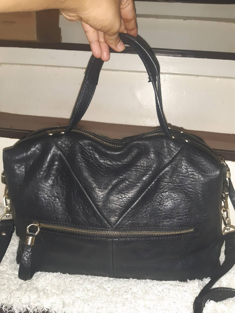 Original Breal 2way Sling Bag, Luxury, Bags & Wallets on Carousell
