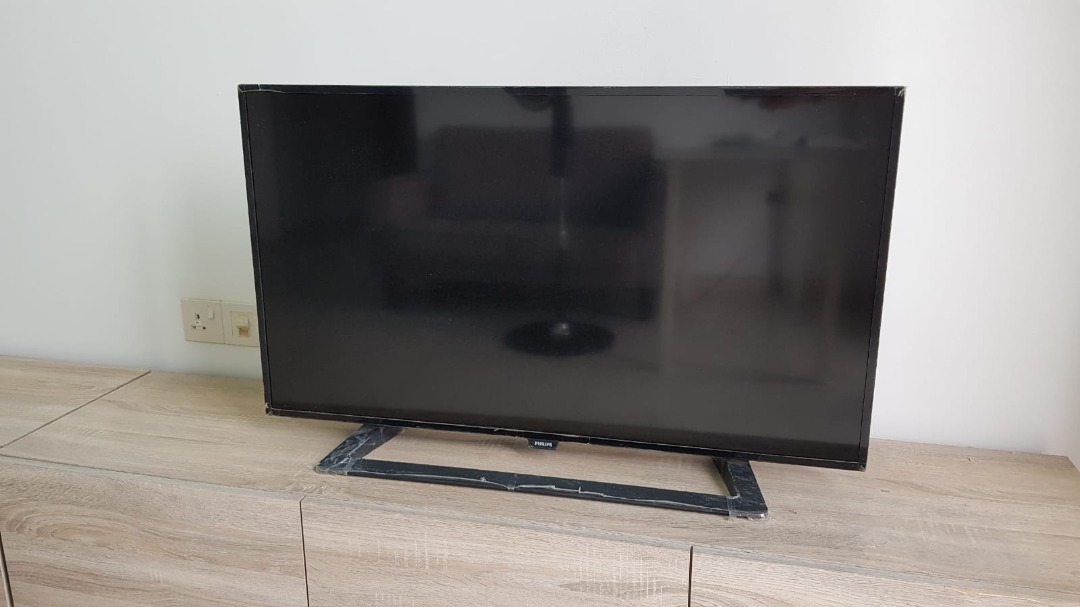 Philips 40 Inch LED TV, TV & Home Appliances, TV & Entertainment, TV on ...
