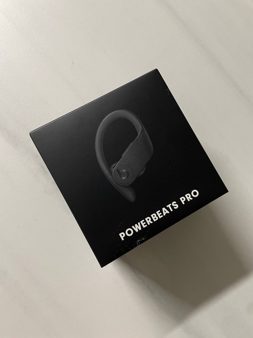 Powerbeats pro black, Audio, Earphones on Carousell