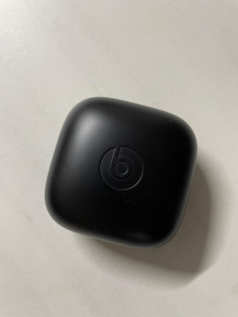 Powerbeats pro black, Audio, Earphones on Carousell