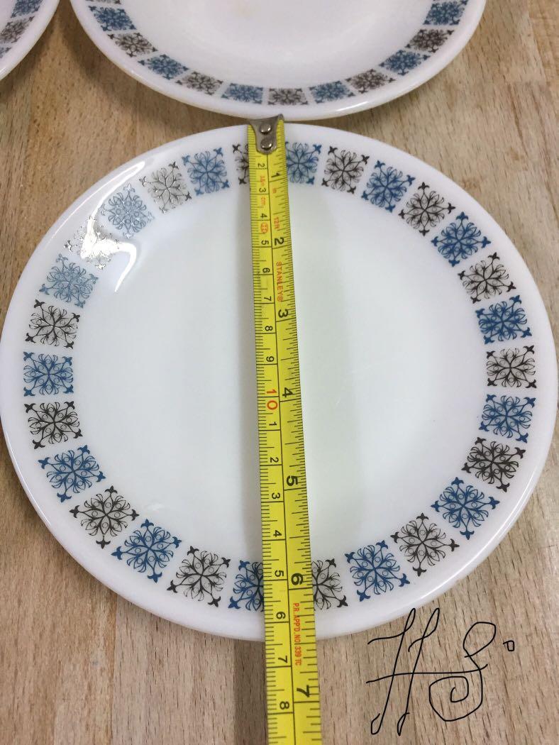 pyrex chelsea cake plate, Hobbies & Toys, Collectibles & Memorabilia ...