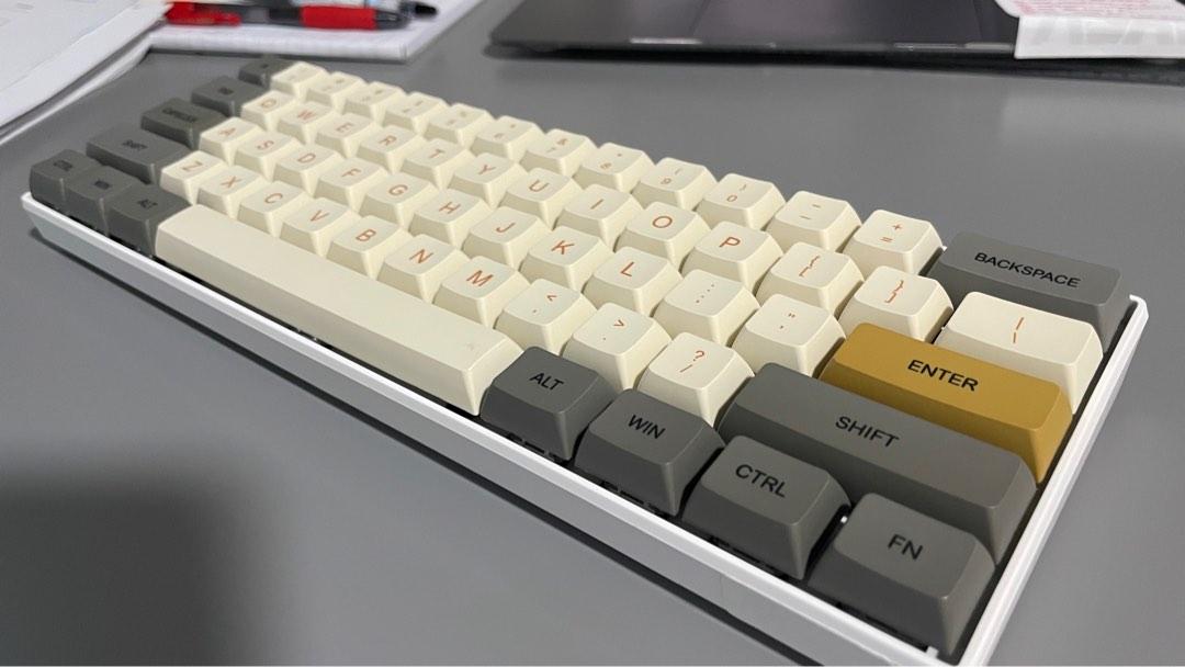 RK61 + off white keycap set, Computers & Tech, Parts & Accessories ...