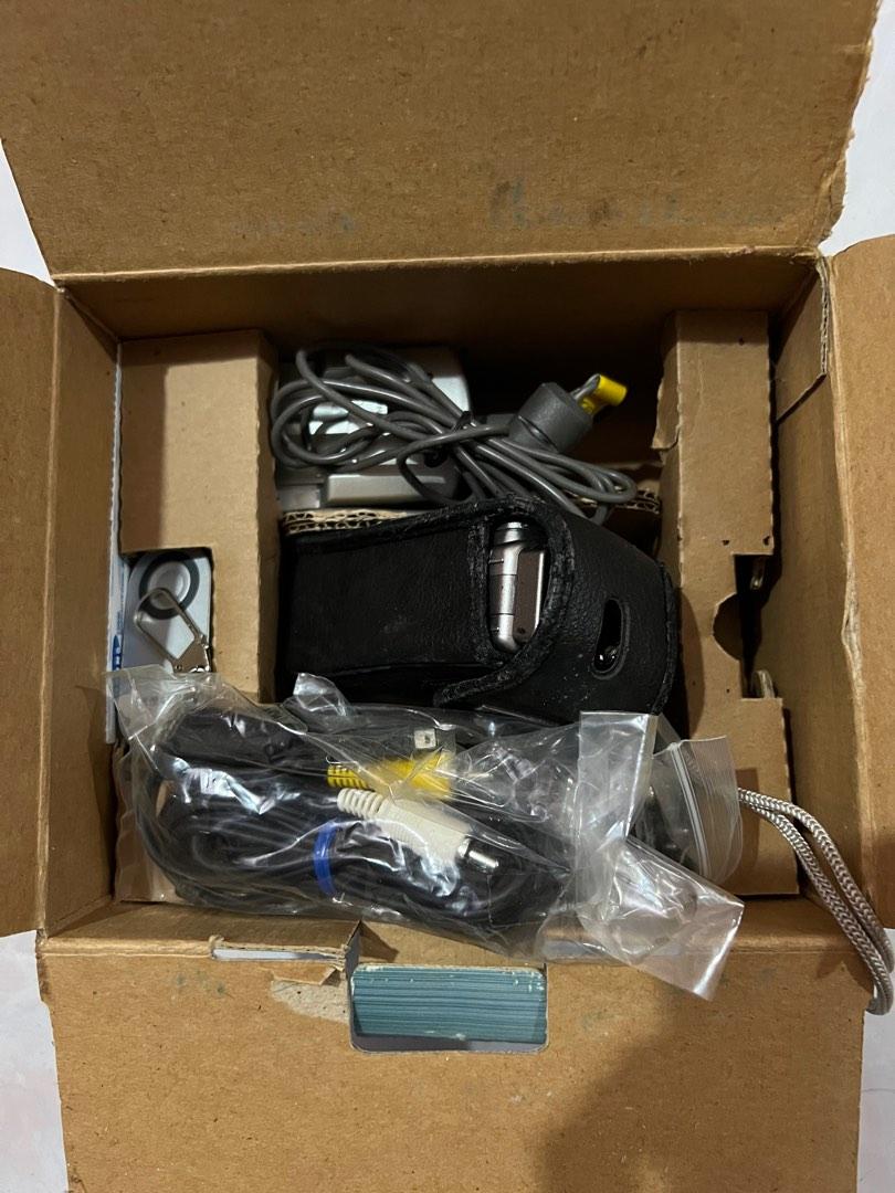 Samsung digimax v4 (urgent), Photography, Cameras on Carousell