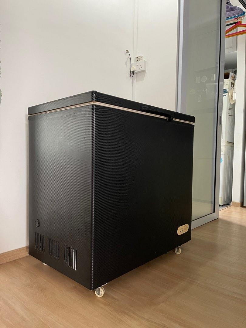 Sanyo chest freezer flat bottom no compressor hump , TV & Home ...