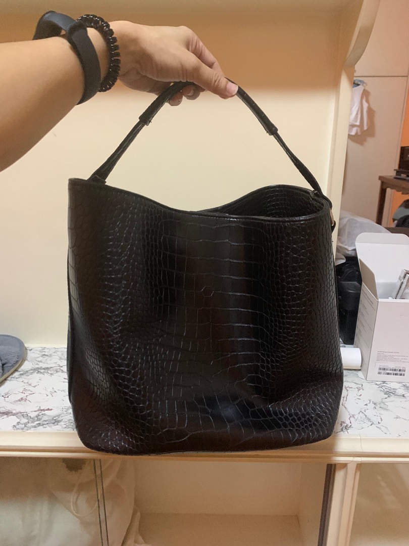 Shiq Bag, Women's Fashion, Bags & Wallets, Cross-body Bags on Carousell