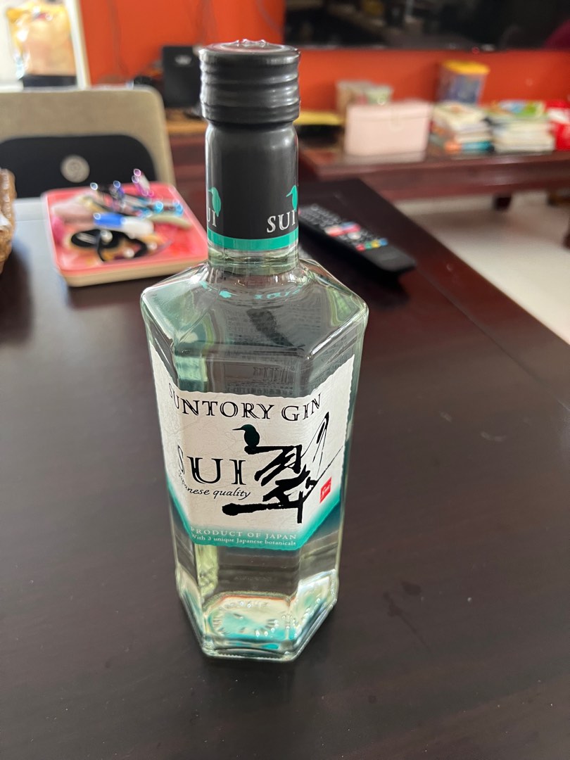 Suntory Sui Gin, Food & Drinks, Alcoholic Beverages on Carousell