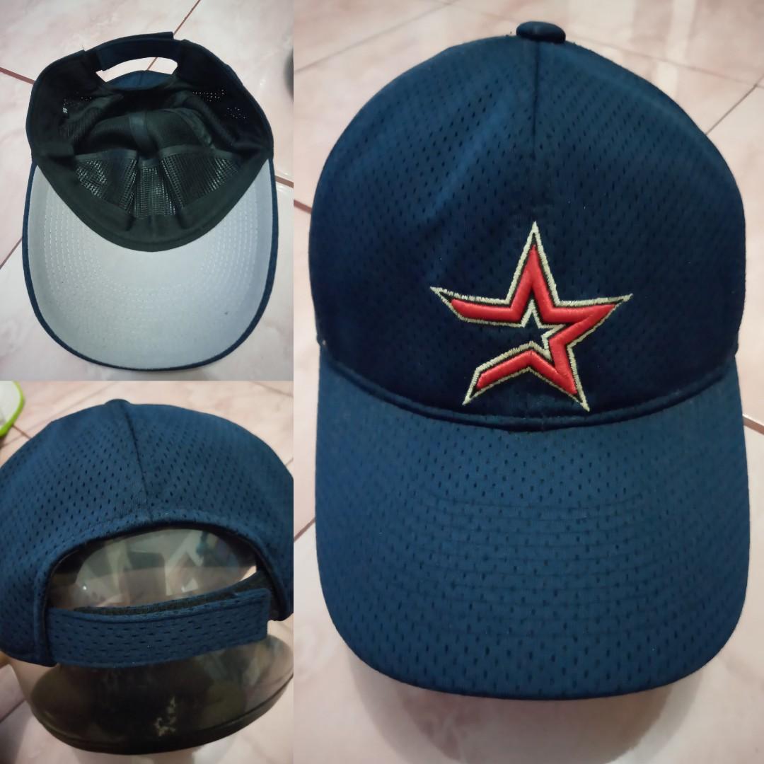 Topi star bintang, Fesyen Pria, Aksesoris, Topi di Carousell