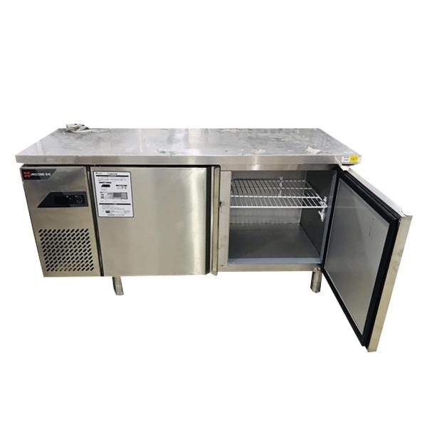 Undercounter 2 Door Fridge Table, TV & Home Appliances, Kitchen ...