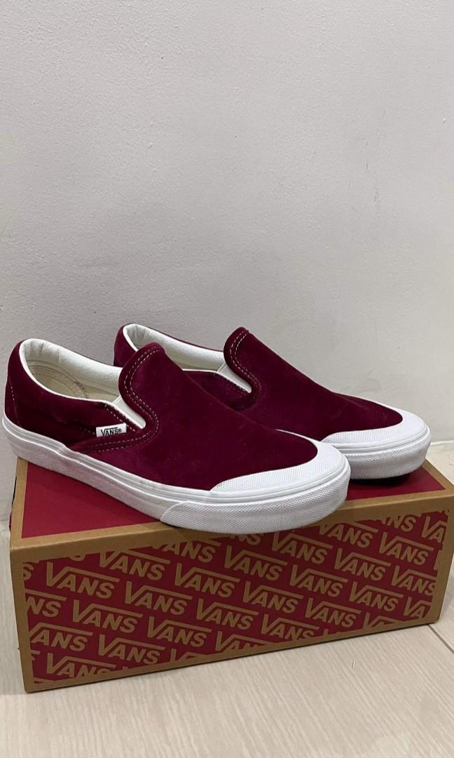 Vans Classic Slip on T Velvet Red (TWICE LANG NAGAMIT), Women's Fashion ...