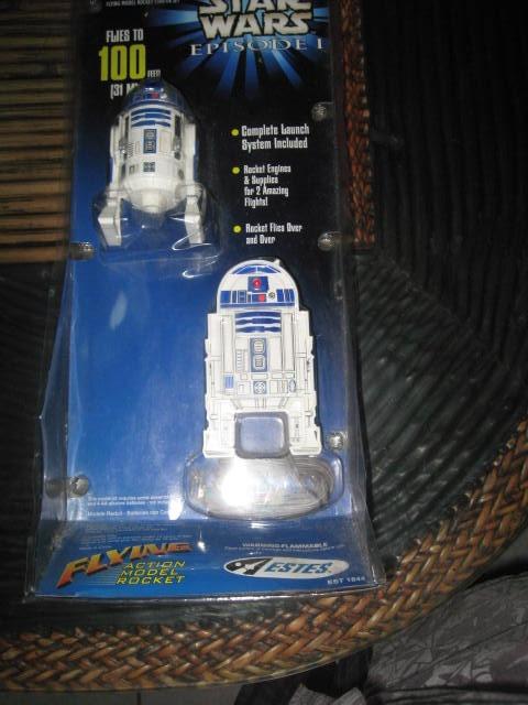 Vintage 1990's Star Wars R2 D2 Estes Flying Action Model Kit, Hobbies ...