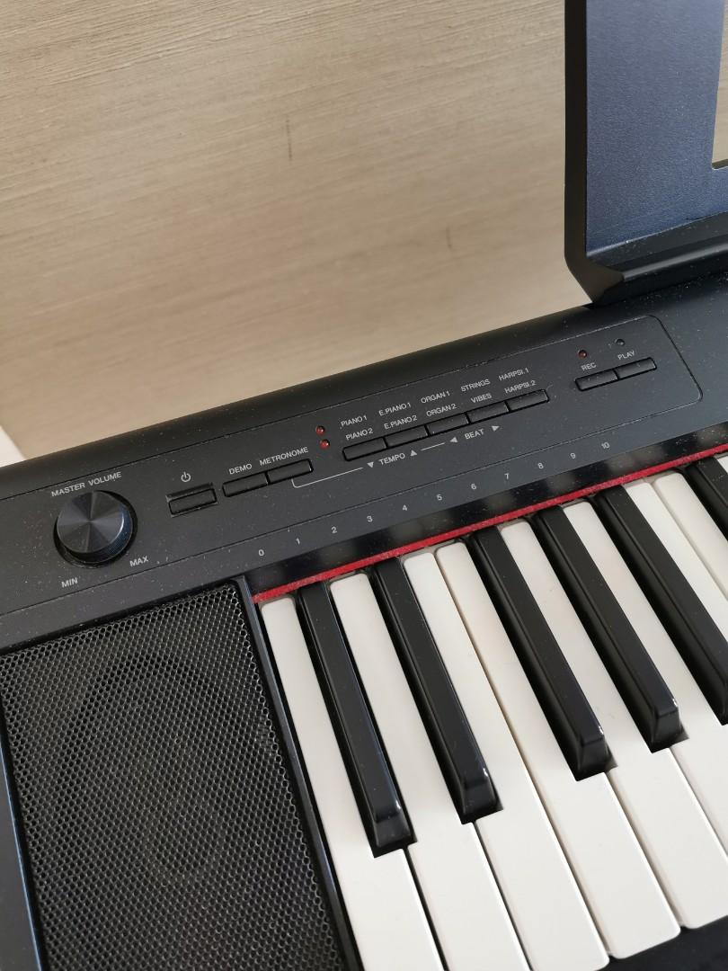 Yamaha NP-12 Piaggero Portable Stage Piano Black White 61 keys NP12 NP 12 Keyboard, Hobbies ...