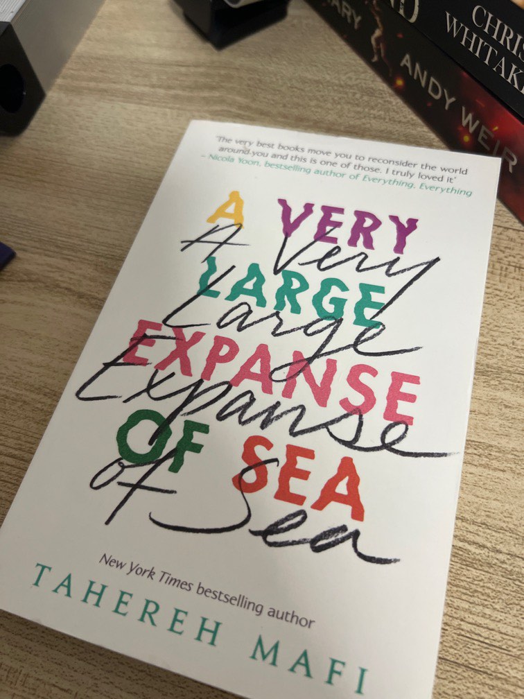 A Very Large Expanse of Sea - Tahereh Mafi, Hobbies & Toys, Books & Magazines, Fiction & Non ...