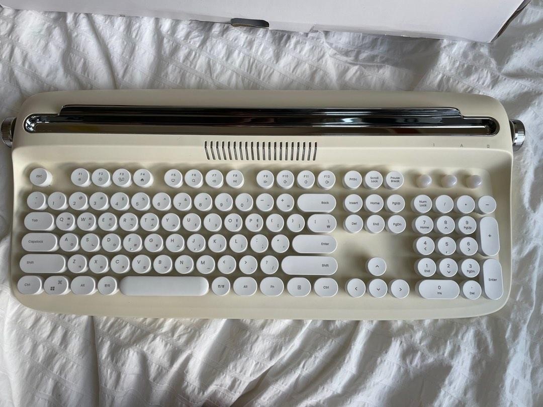 BNIB Actto Wireless Retro Keyboard, Computers & Tech, Parts & Accessories, Computer Keyboard on ...