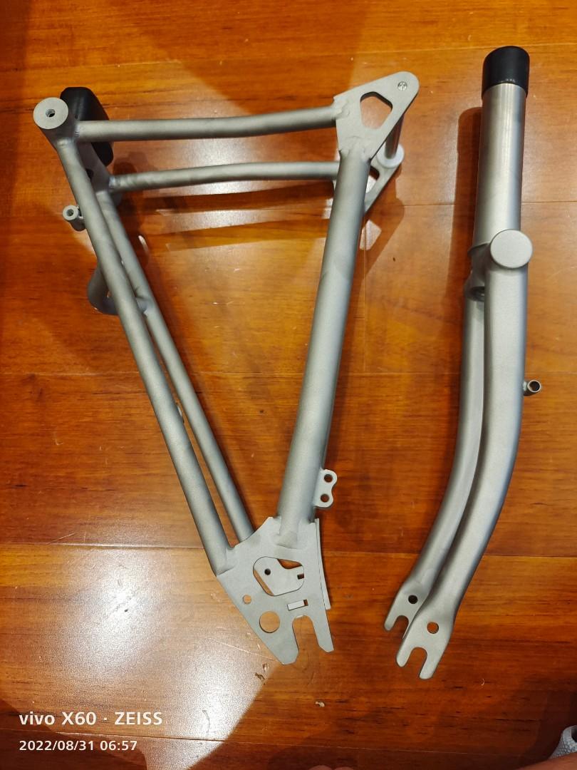 Brompton Titanium P Line Rear Triangle and Fork set, Sports Equipment ...
