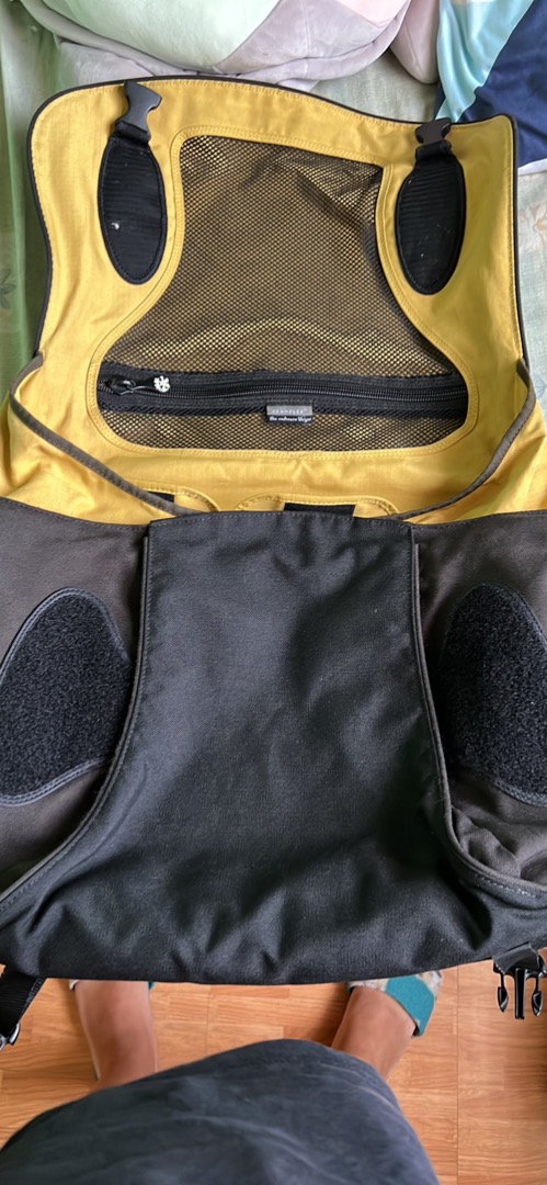 Crumpler laptop bag, Computers & Tech, Parts & Accessories, Laptop Bags ...