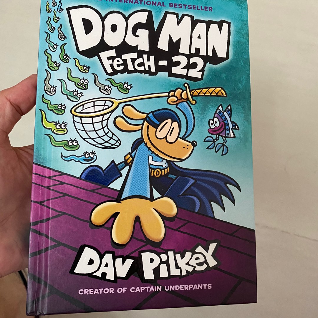 Dog man fetch 22, 興趣及遊戲, 書本 & 文具, 小朋友書 - Carousell