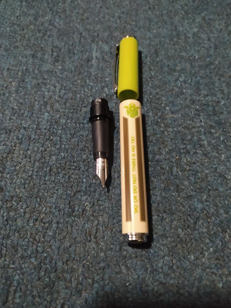 Fountain pen Collectibles Star Wars Sheaffer Pop Yoda fountain pen, Hobbies & Toys, Stationary ...