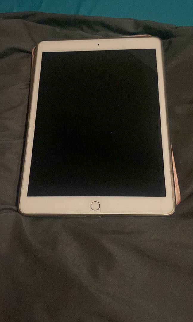 iPad 7th Gen 128GB, Mobile Phones & Gadgets, Tablets, iPad on Carousell