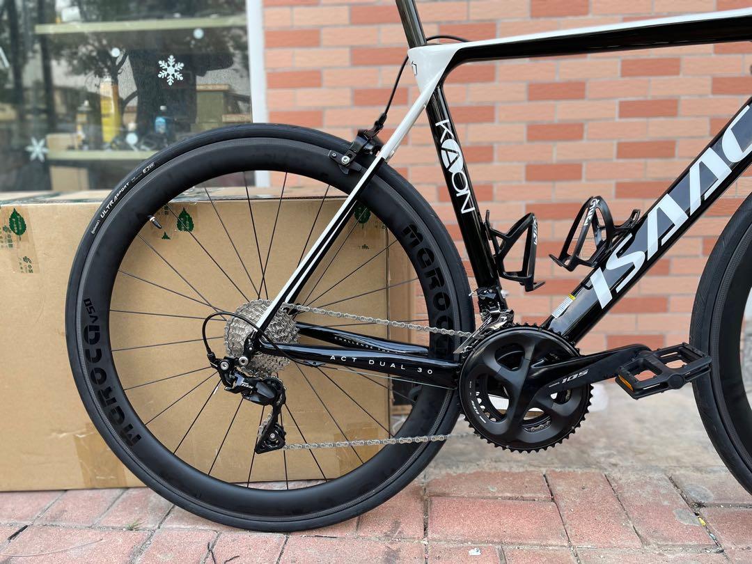 德國Isaac Kaon Road Bike Carbon 艾薩克 R7000大套碳輪公路車, 運動產品, 單車及配件, 單車 - Carousell