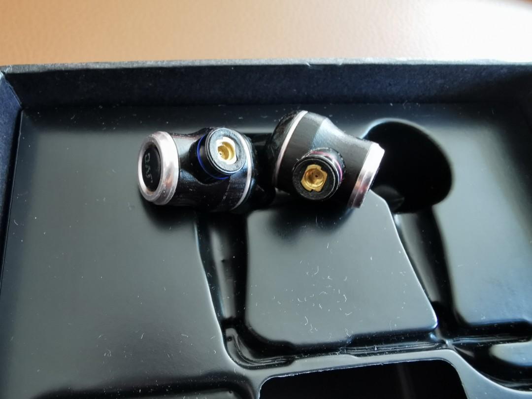 JVC FW001, full set with box and 4.4 cable, Audio, Earphones on Carousell