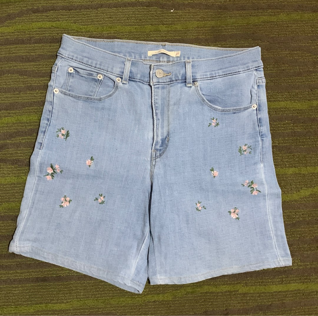 Levis Classic Short ( Original), Women's Fashion, Bottoms, Shorts on ...