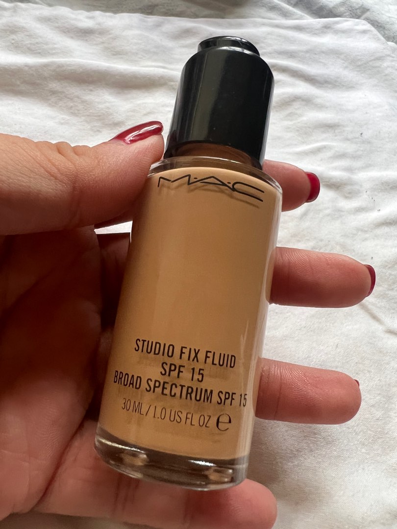 MAC studio fix NC25, Beauty & Personal Care, Face, Makeup on Carousell