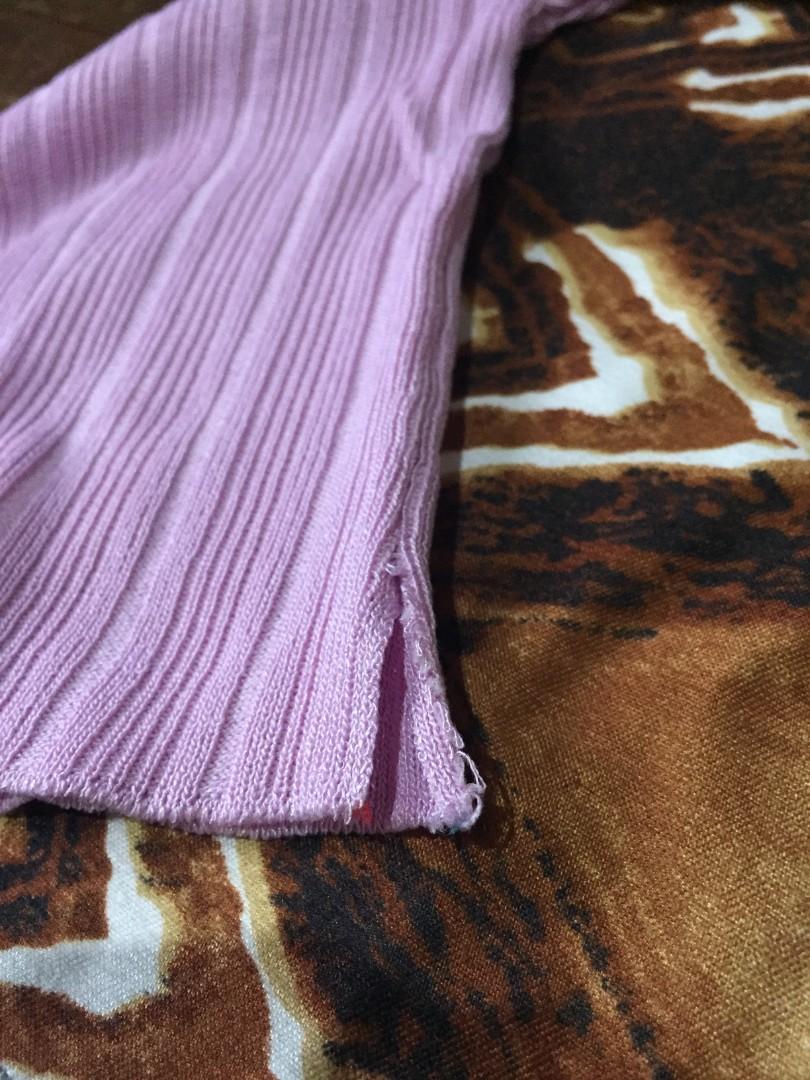 Pink heart crop top, Women's Fashion, Tops, Others Tops on Carousell