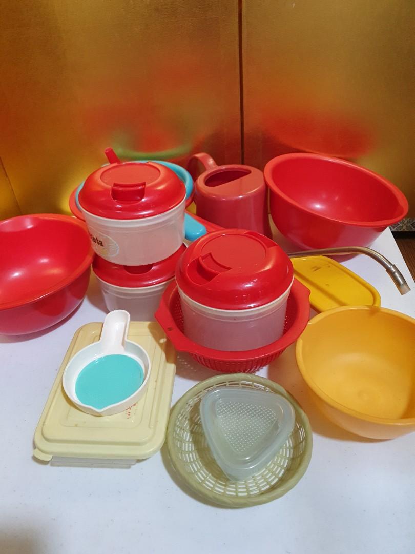 Plasticwares kitchenwares Snack Container Dispenser Tupperware Japan ...