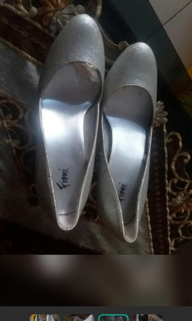sepatu silver Fioni seperti baru hanya 1x pakai di acara pesta beli di ...