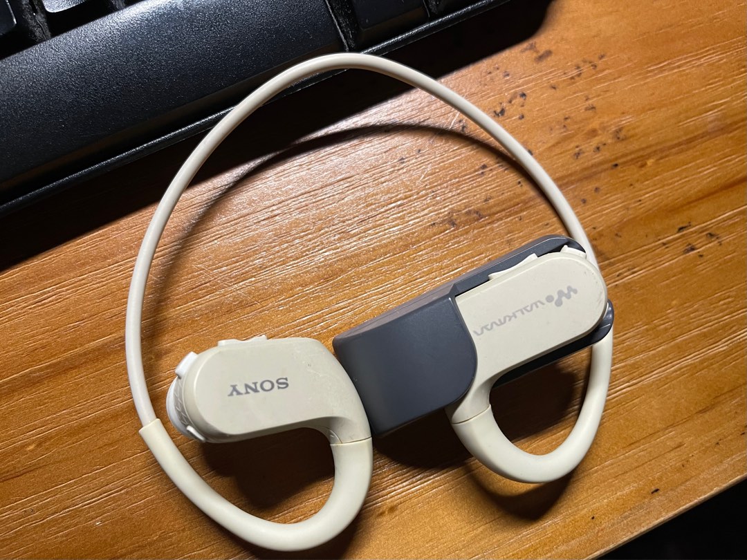 Sony NW-WS413, Audio, Headphones & Headsets on Carousell