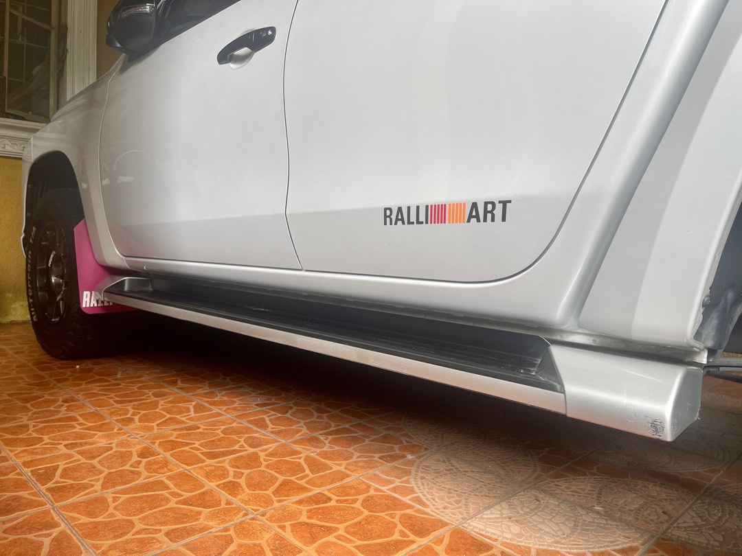 Strada GLS 2019 Stepboard, Car Parts & Accessories, Body Parts and ...