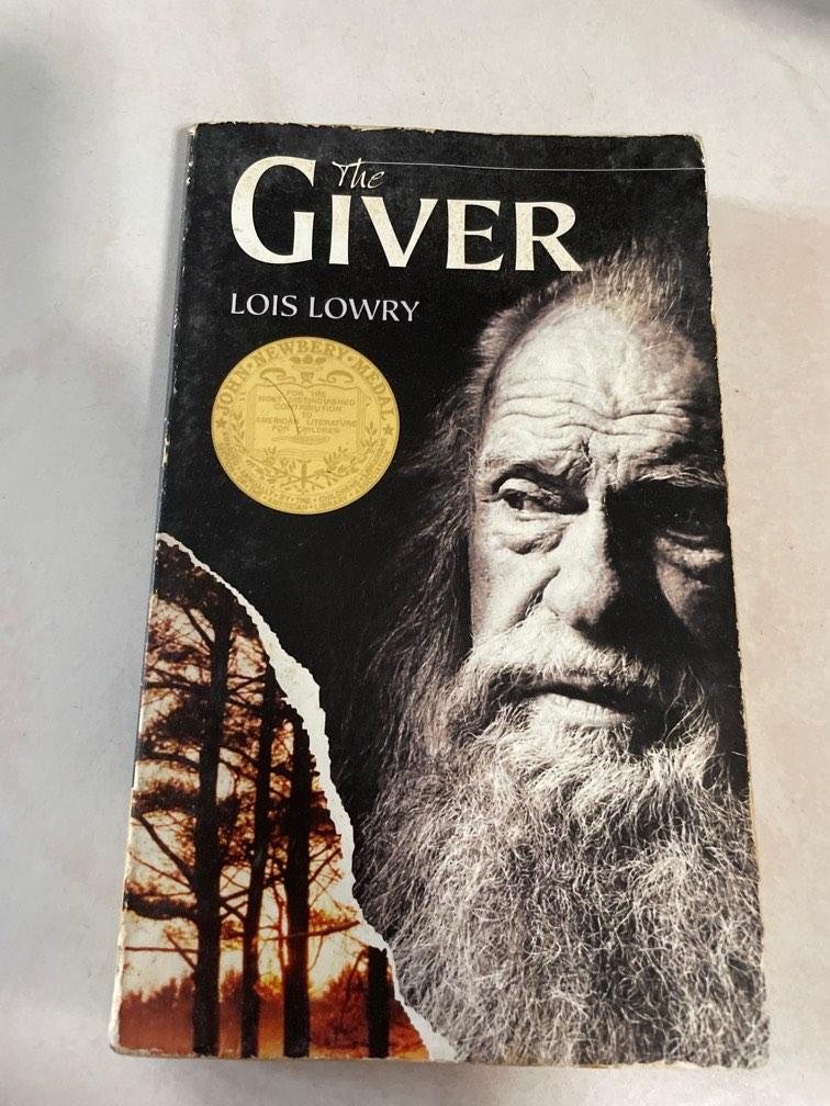 The Giver by Lois Lowry, Hobbies & Toys, Books & Magazines, Fiction ...