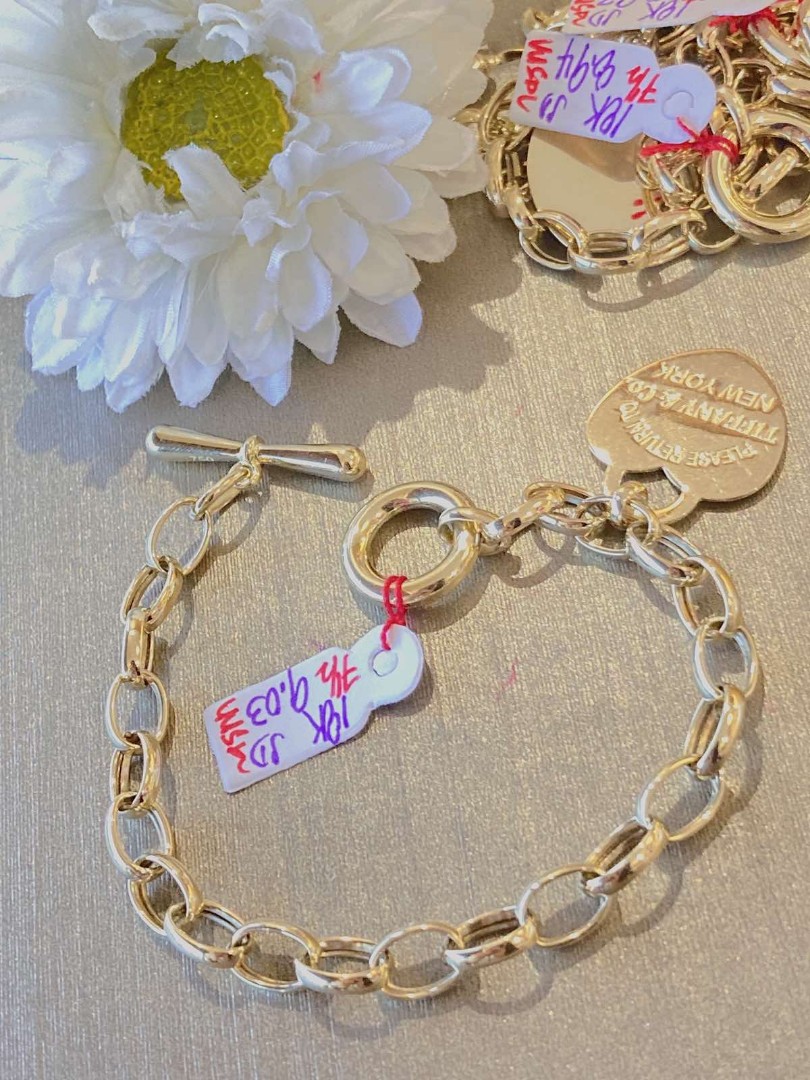 Tiffany Heart Charm Bracelet 18k Gold, Women's Fashion, Jewelry & Organizers, Bracelets on Carousell