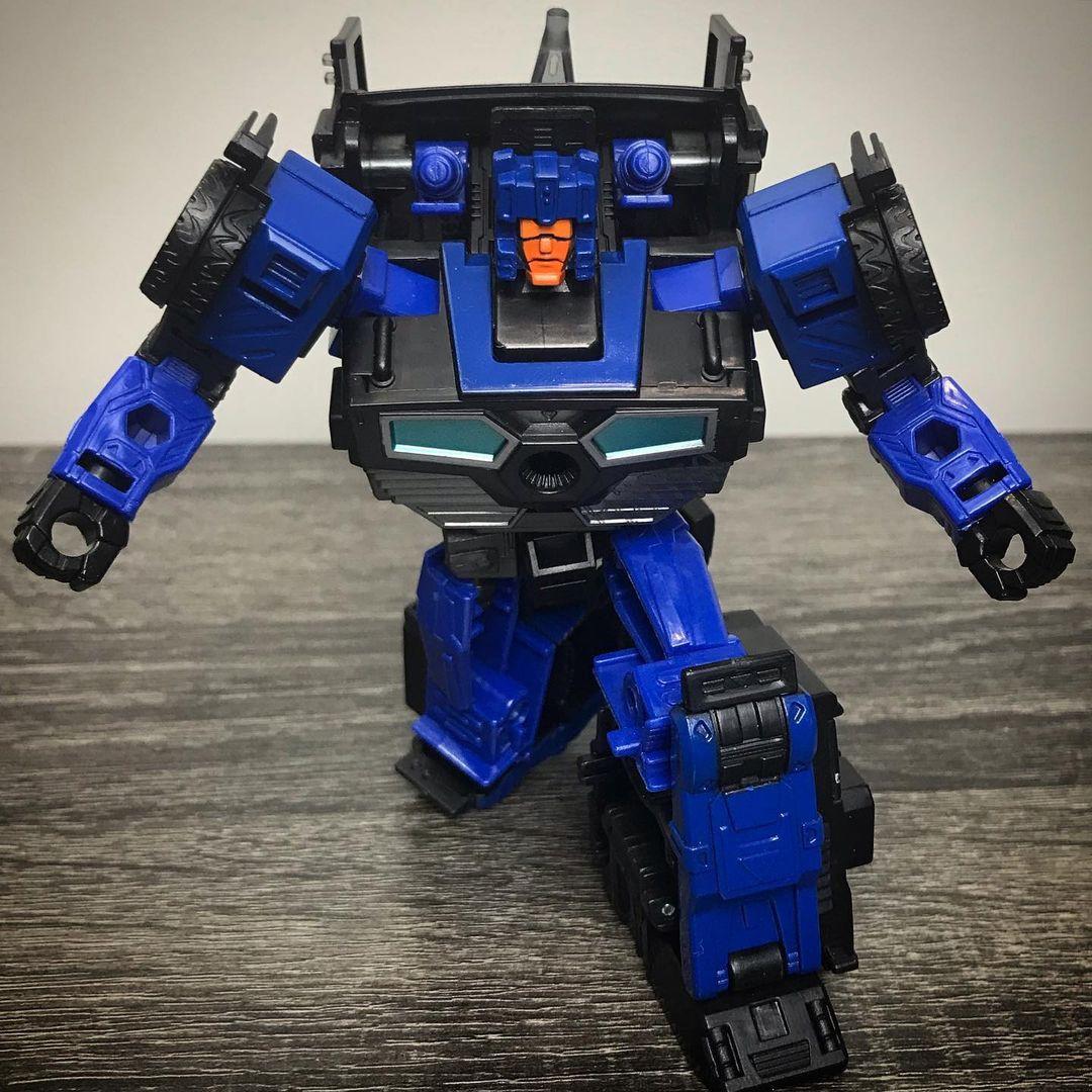 Transformers Legacy Crankcase, Hobbies & Toys, Toys & Games on Carousell