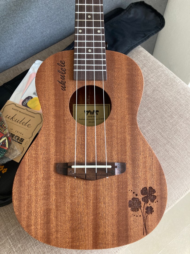 Ukulele, Hobbies & Toys, Music & Media, Musical Instruments on Carousell