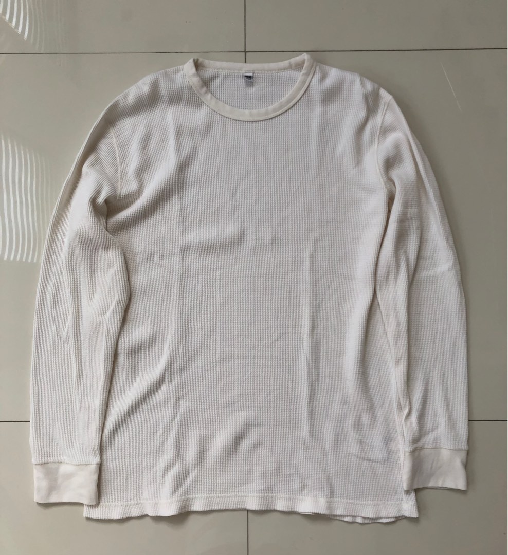 Uniqlo Sweater, Men's Fashion, Tops & Sets, Hoodies on Carousell