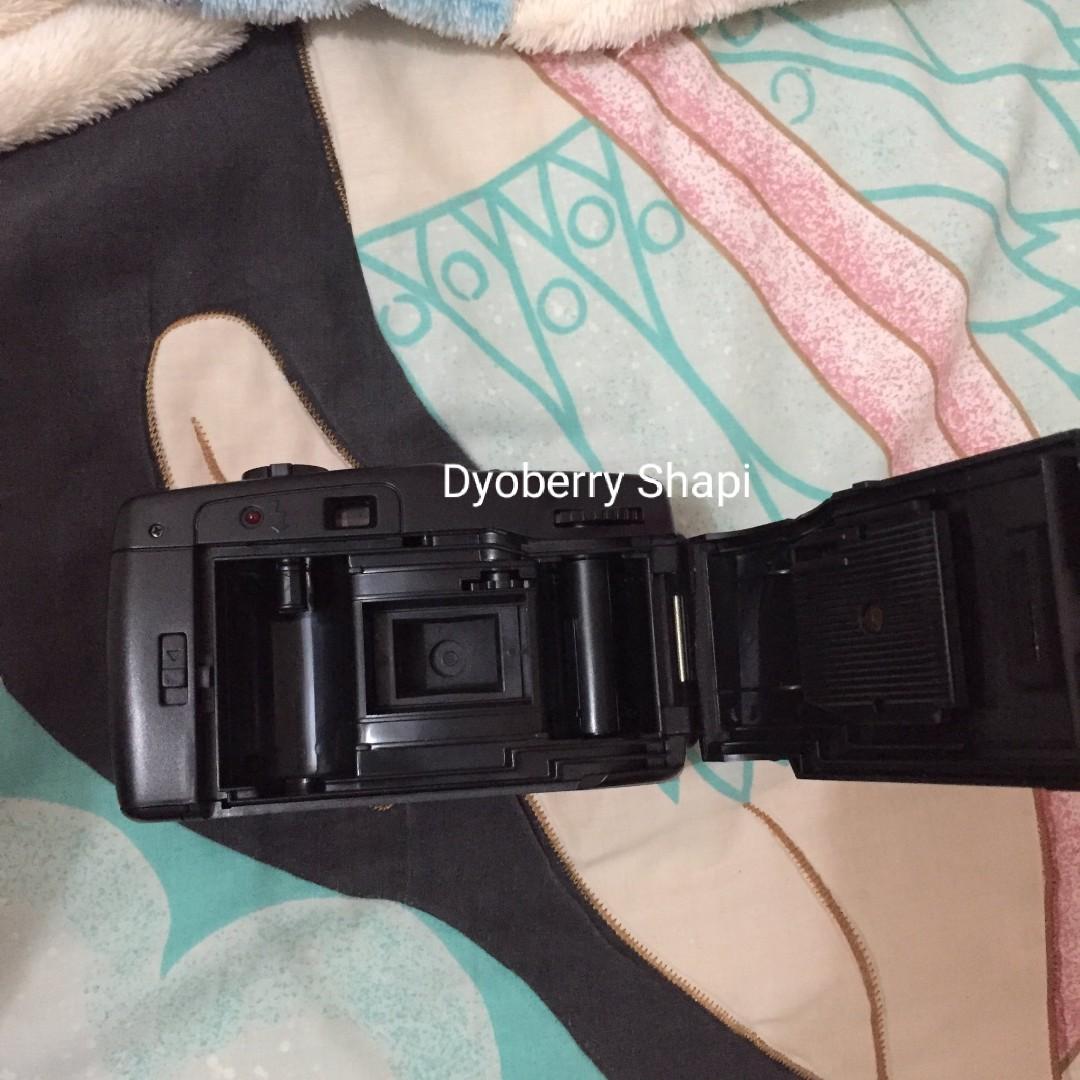 Vintage Hello Kitty Film Camera, Photography, Cameras on Carousell