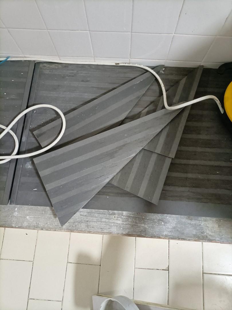 Wheelchair ramp for hdb x 3 piece., Furniture & Home Living, Home ...