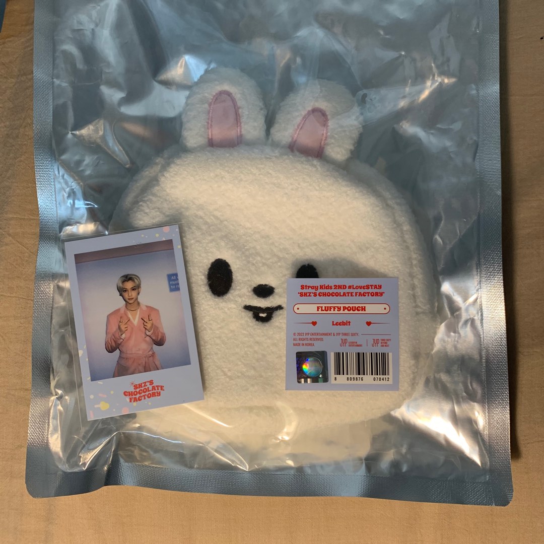 WTS Leebit Skzoo Stray Kids Lee Know Pouch + Felix pola #LoveStay ...