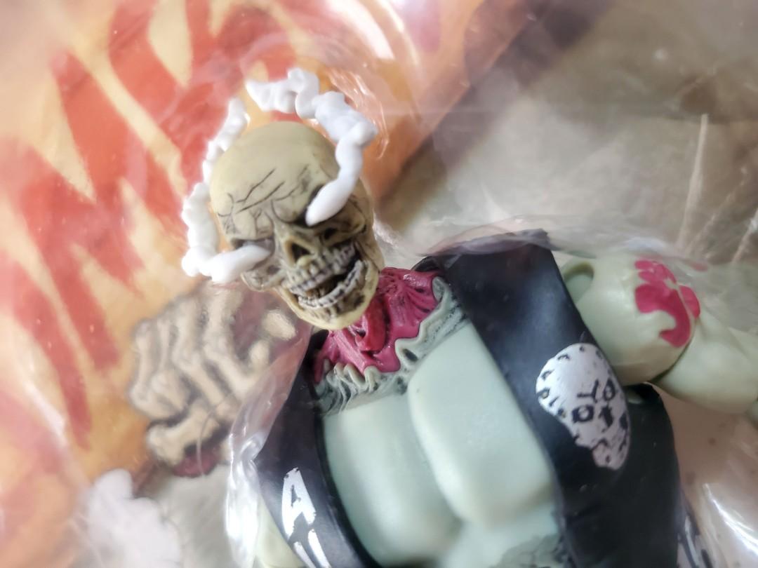 WWE ZOMBIES STONE COLD STEVE AUSTIN, 興趣及遊戲, 玩具 & 遊戲類 - Carousell