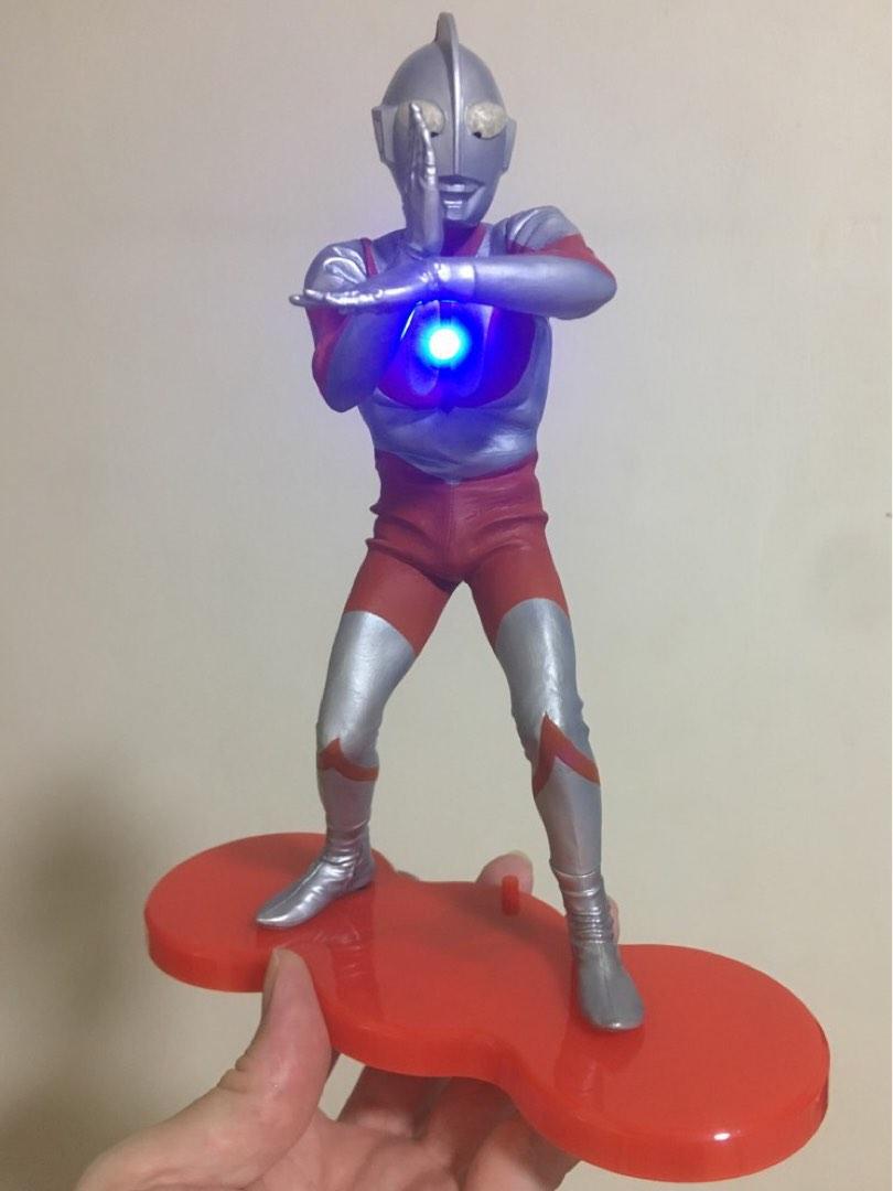 X-plus Ultraman 25cm w/ defective light-up function, Hobbies & Toys ...